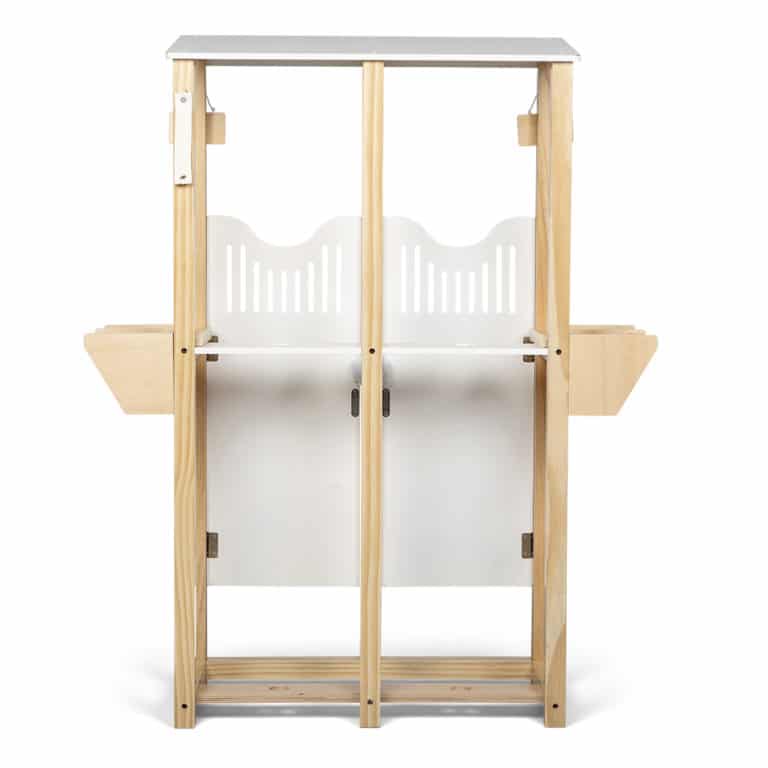 Pferdestall, Steckenpferde - The Family Circle